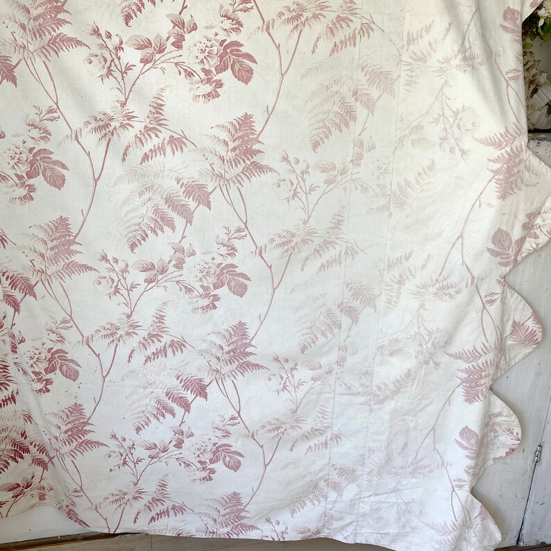 Antique Faded Vintage Rose Fern Pattern Scalloped Edge Textile ...