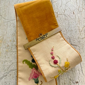 Vintage 1930's Bell Pull With Crewelwork Floral Embroidery Design ...