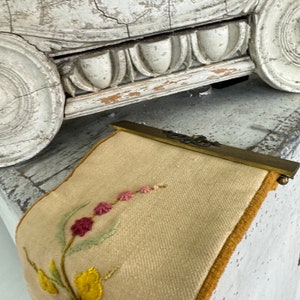 Vintage 1930's Bell Pull With Crewelwork Floral Embroidery Design ...