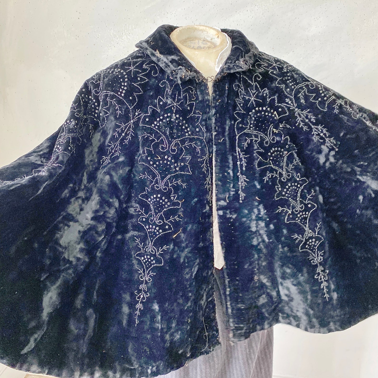 Beaded Antique Victorian Capelet French Black Silk Velvet Shoulder Cape ...