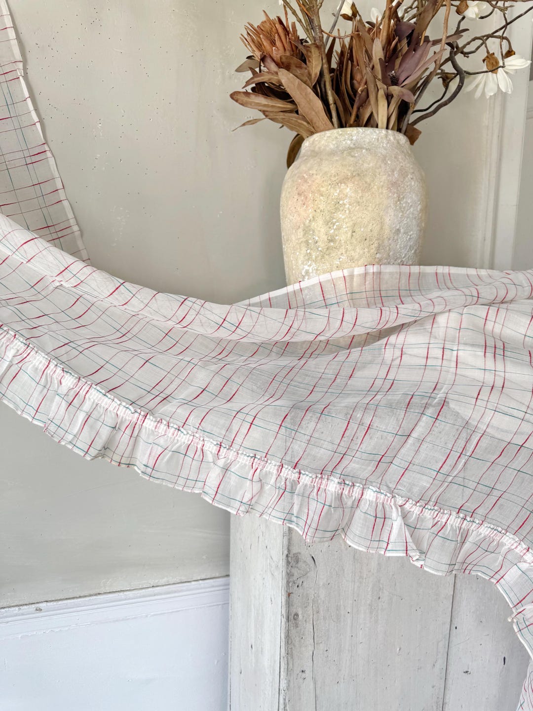 4.8 YRDS French 1940's Sheer Delight Cafe Curtains Shabby Farmhouse Red ...