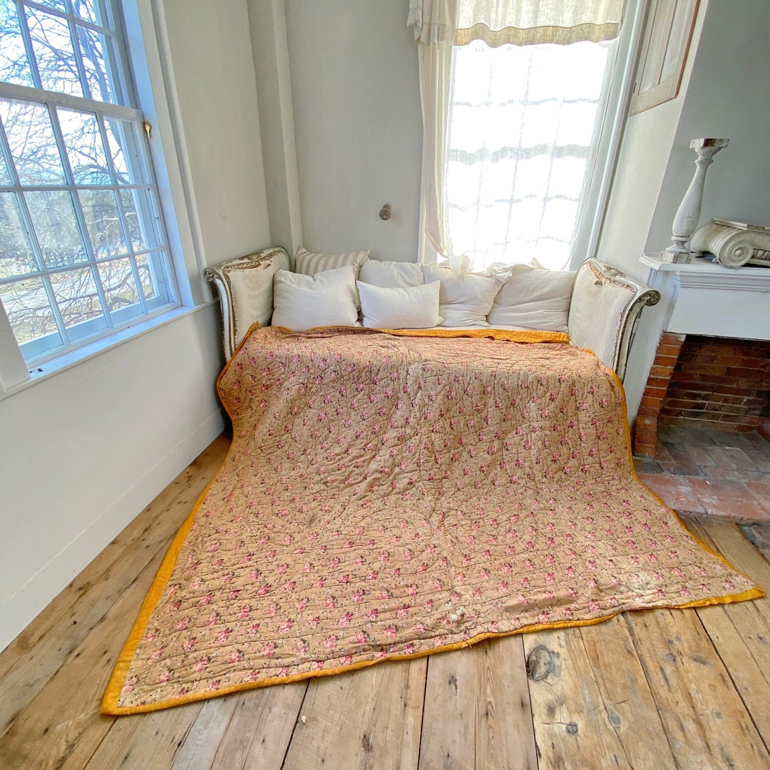 Antique French Quilt Floral Pink Floral Design 1900 Historic Quilt the ...