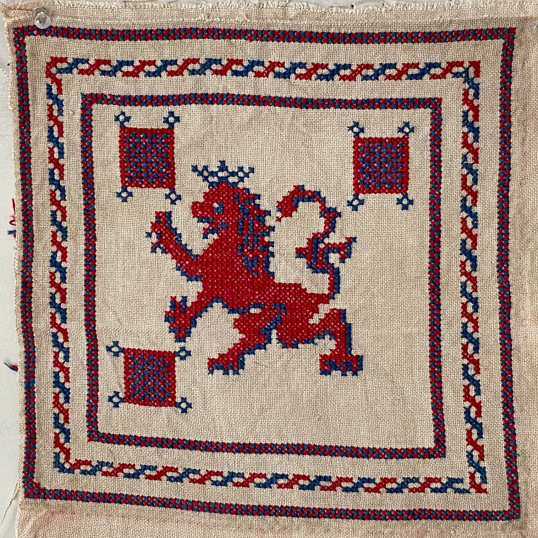 10 X 10 19th Century French Cross-stitch Embroidery Lion Heraldic Blue ...
