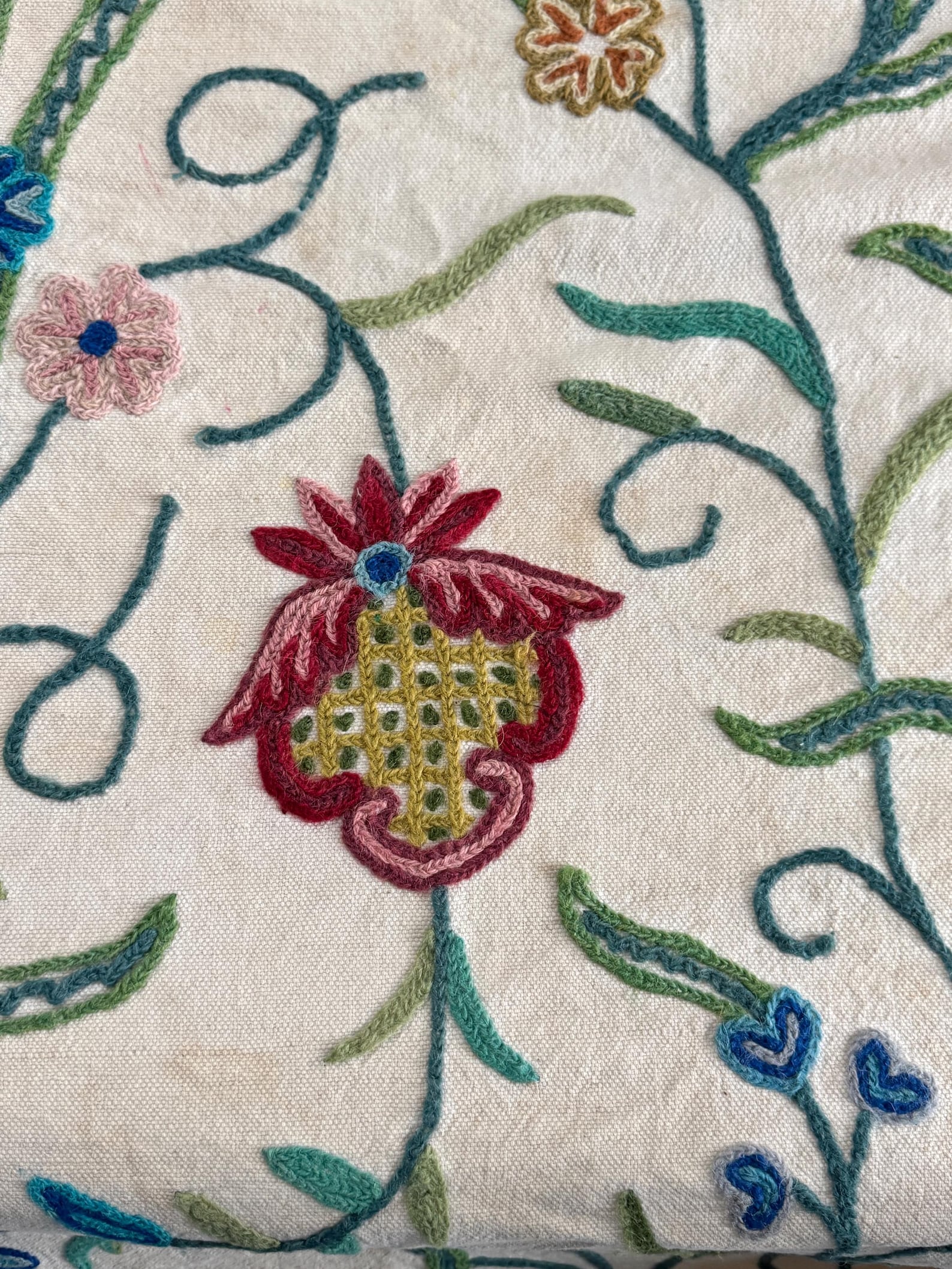 101x86 Embroidered Crewelwork Wall Art Hanging Handmade Unique Coverlet ...