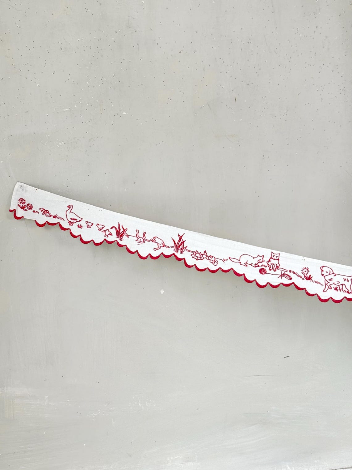 43x3.75 Vintage 1930 Redwork Hedgehog Embroidered Cotton Shelf Trim ...