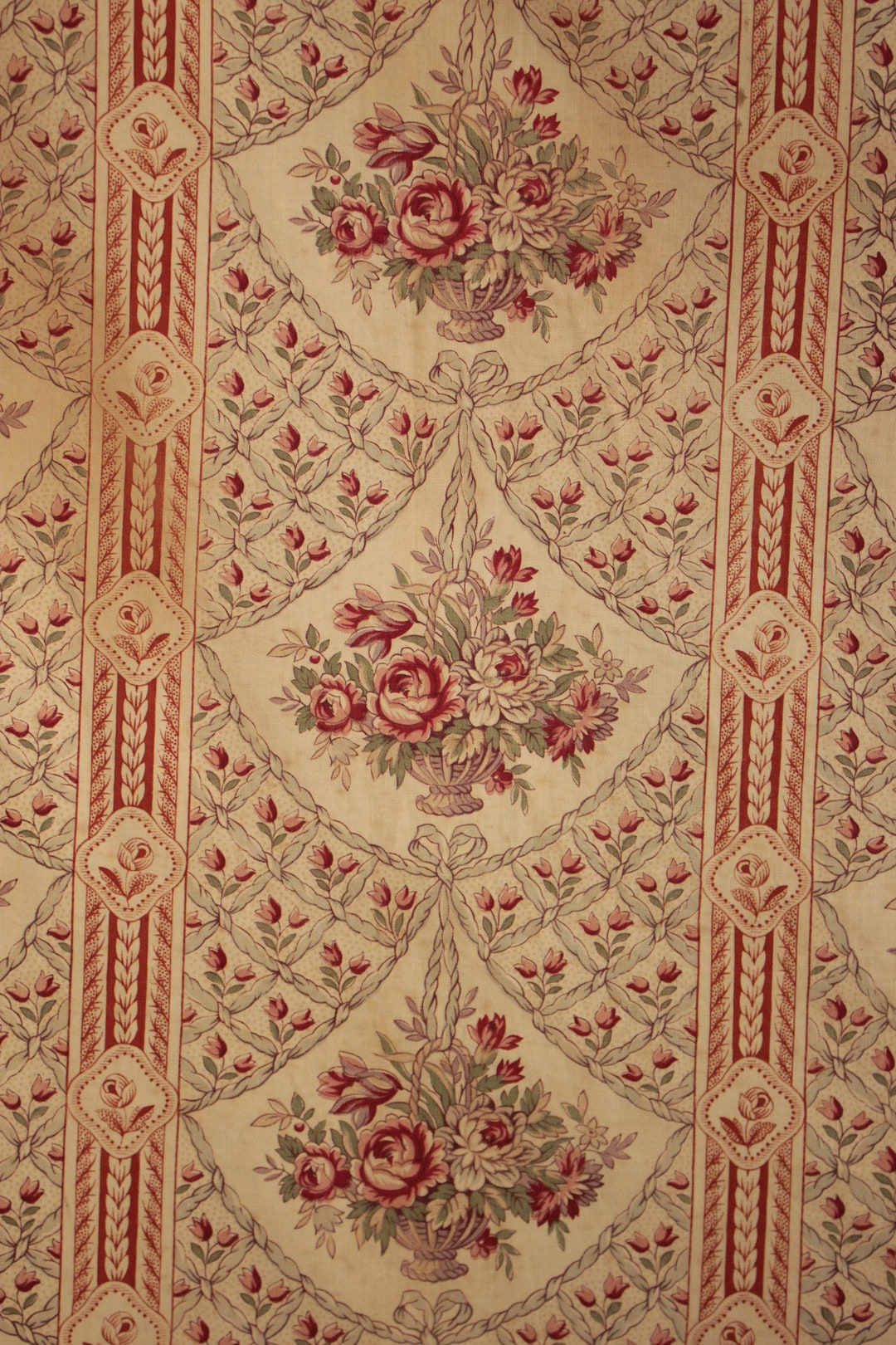 French Fabric Hand Roller and Block Printed Cotton Antique Floral Cloth ...