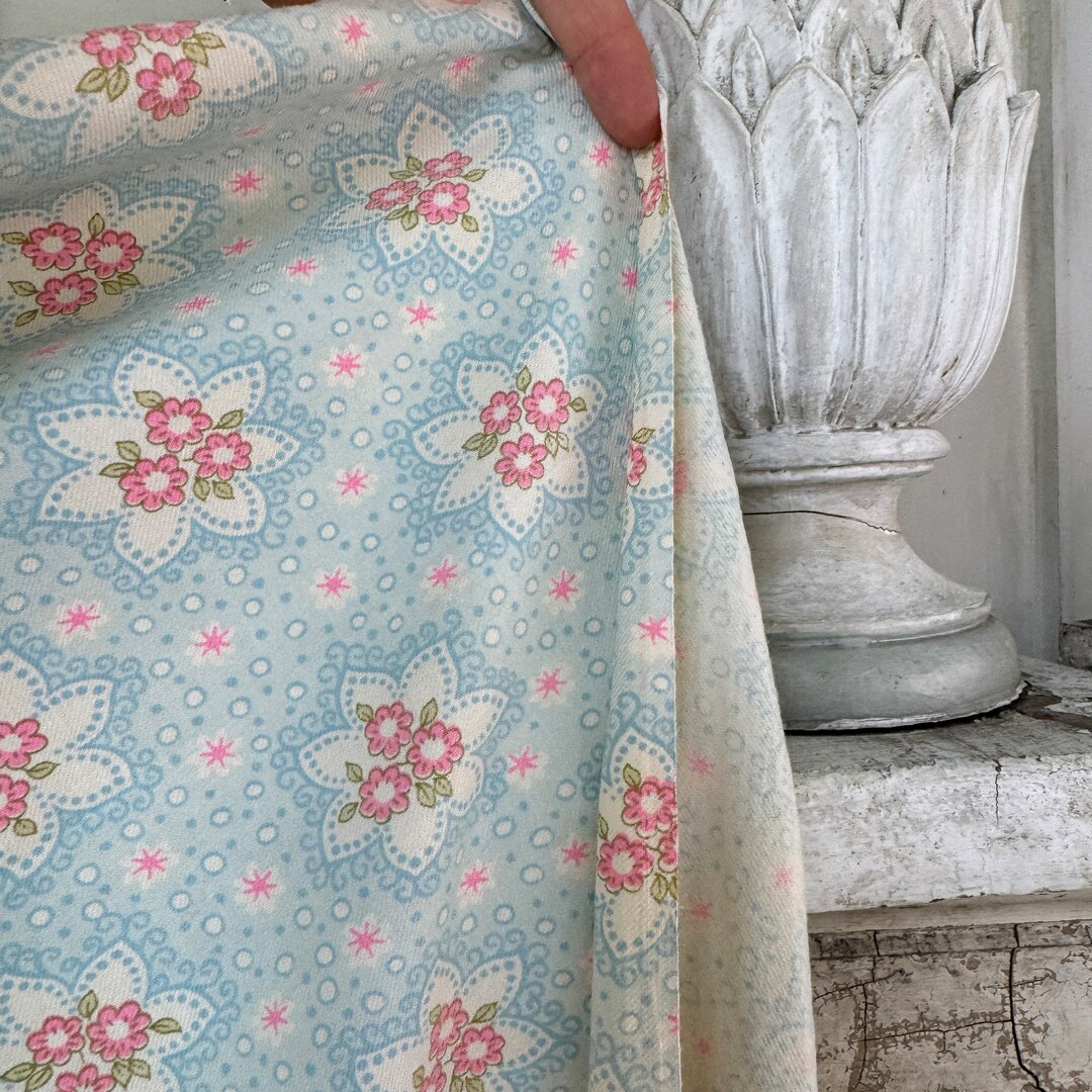 104x31 French Vintage Blue Floral Fabric Brushed Cotton Material Old ...