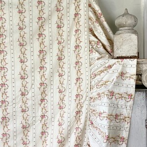 Beautiful Bedcover Faded Floral From France Flowers Striped Bedspread ...
