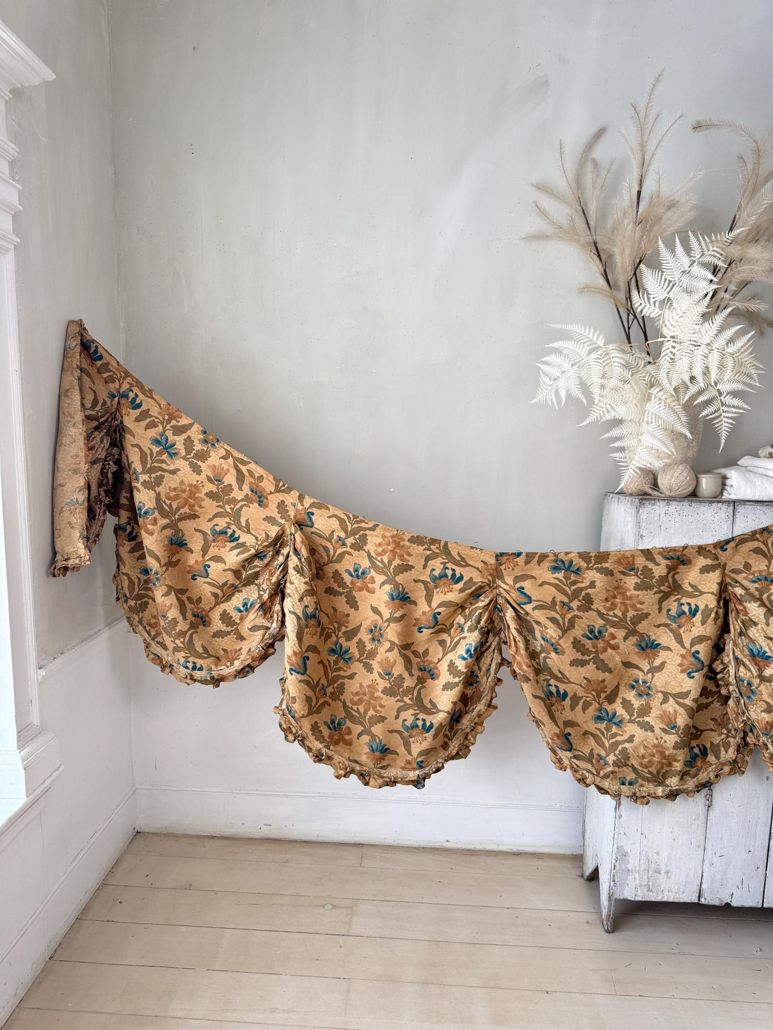 Large ! Festoon Valance Pelmet Antique Blue Pop Neutral Muted Tones ...