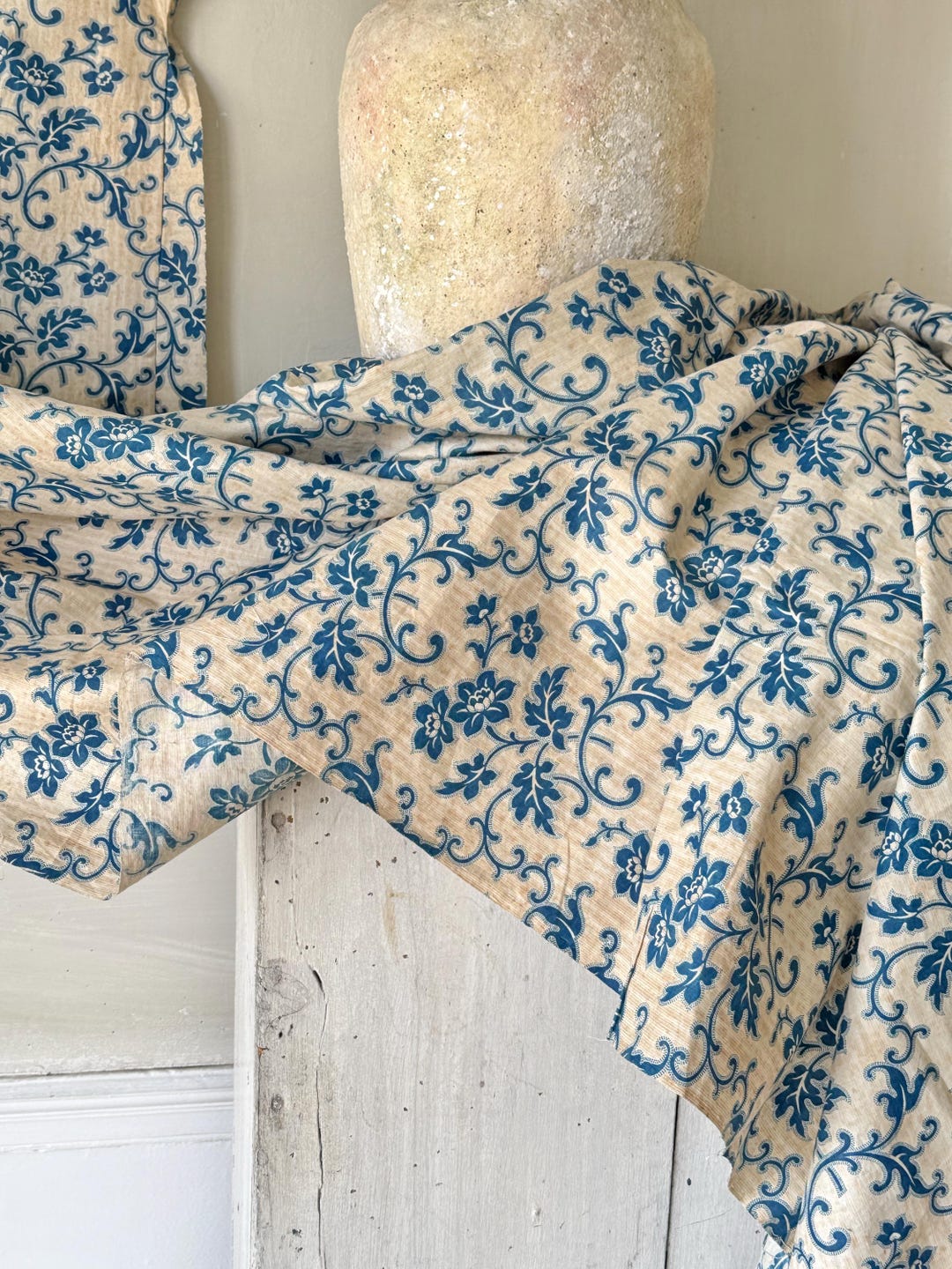 1.4yrds ( 2.8 Avail) 1850 Chintz Blue French Block Printed Cotton Light ...
