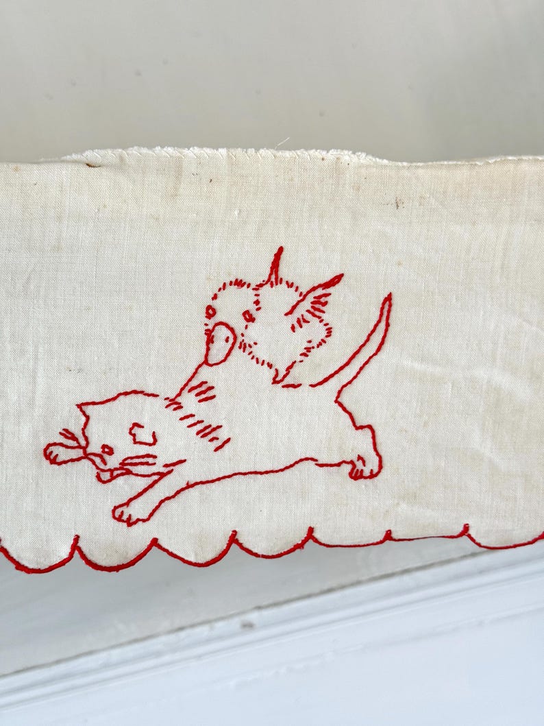 89x7 Embroidered Redwork French Old 1920s 1930s Kitchen Valance Red ...