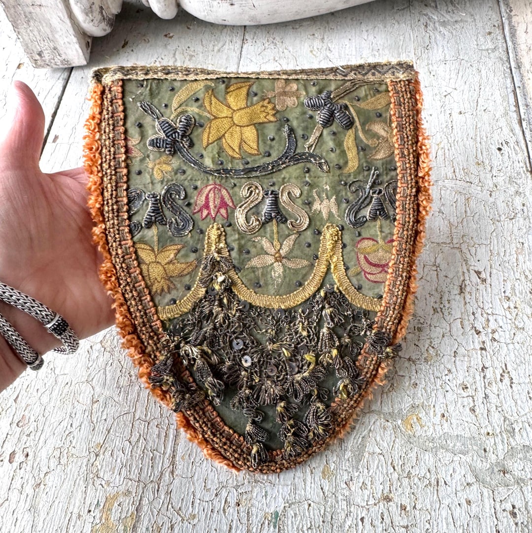 C1760 Antique French Embroidered Purse Front 1700’s Metallic Thread ...