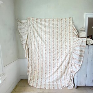 Beautiful Bedcover Faded Floral From France Flowers Striped Bedspread ...