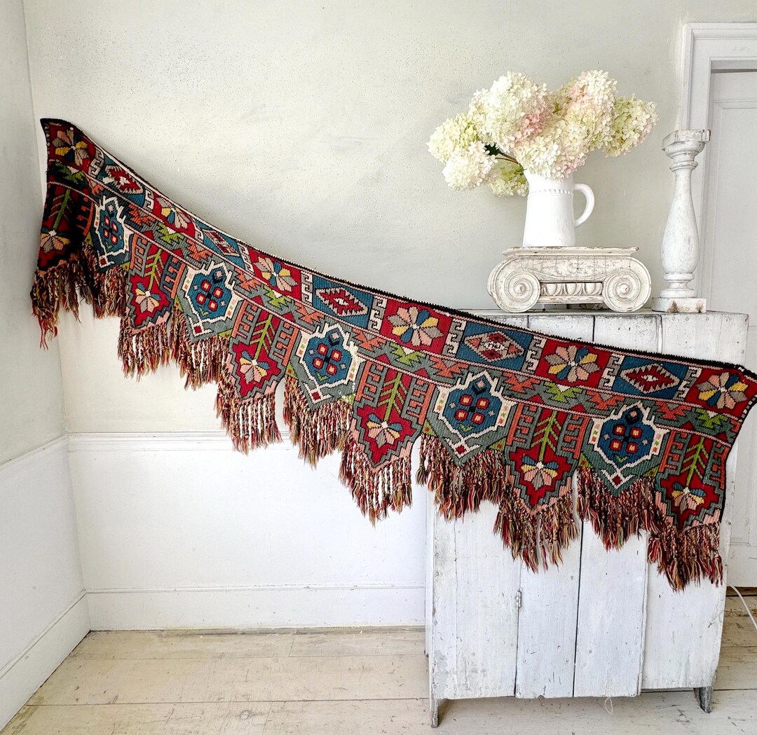 95x19 Needlepoint Tapestry Valance Wall Hanging Art Mantel 4 Poster Bed ...