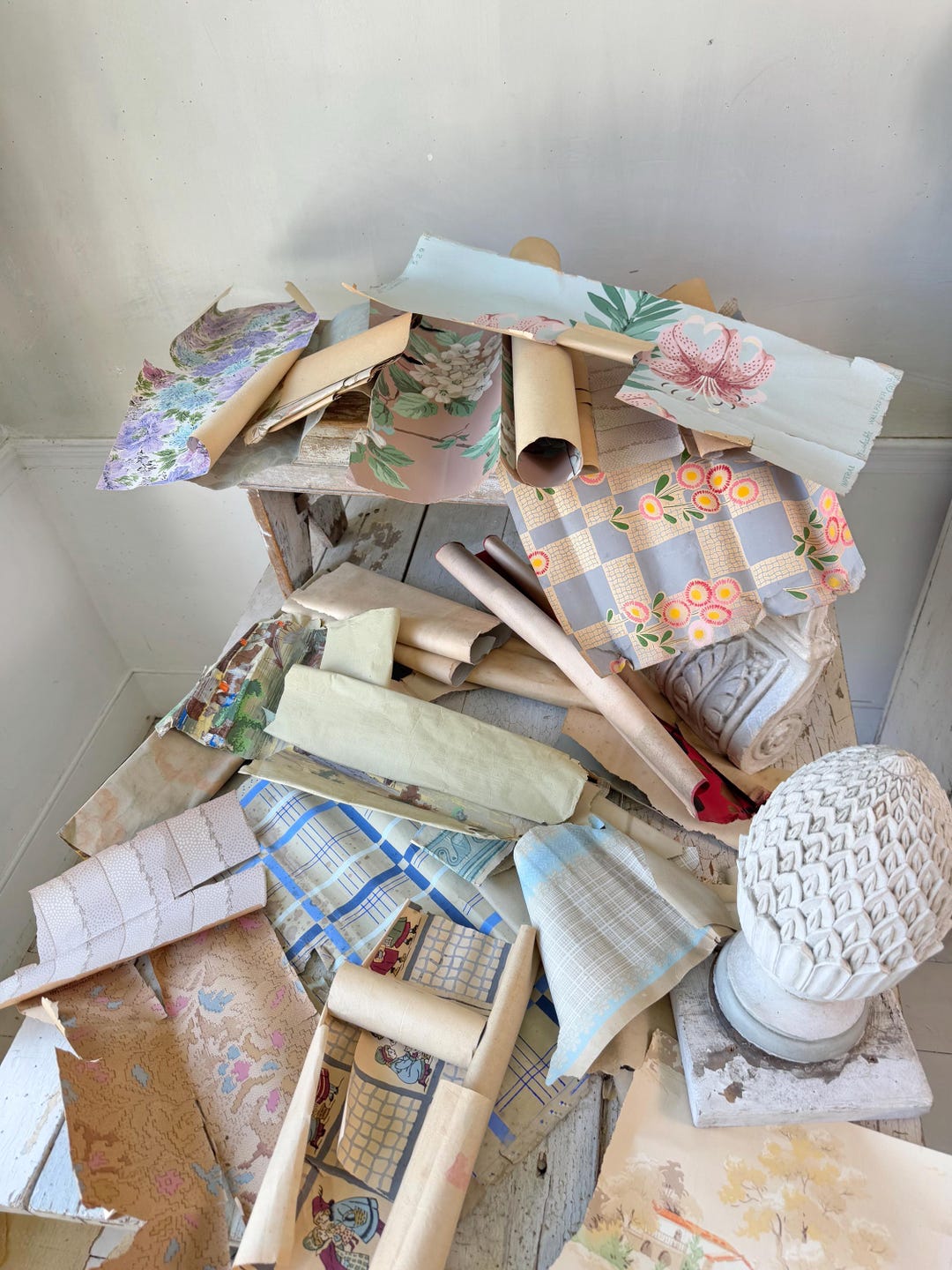 Large Lot Antique Vintage Wallpaper Scrap Pieces Patterns Florals ...