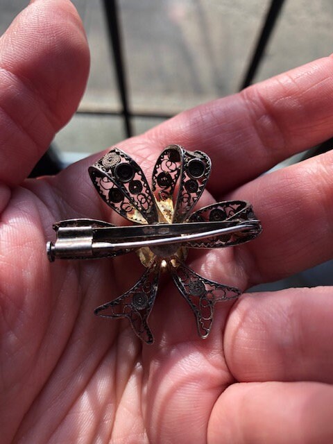 Antique Filigree Brooch/pin With Carved Cameo - Etsy