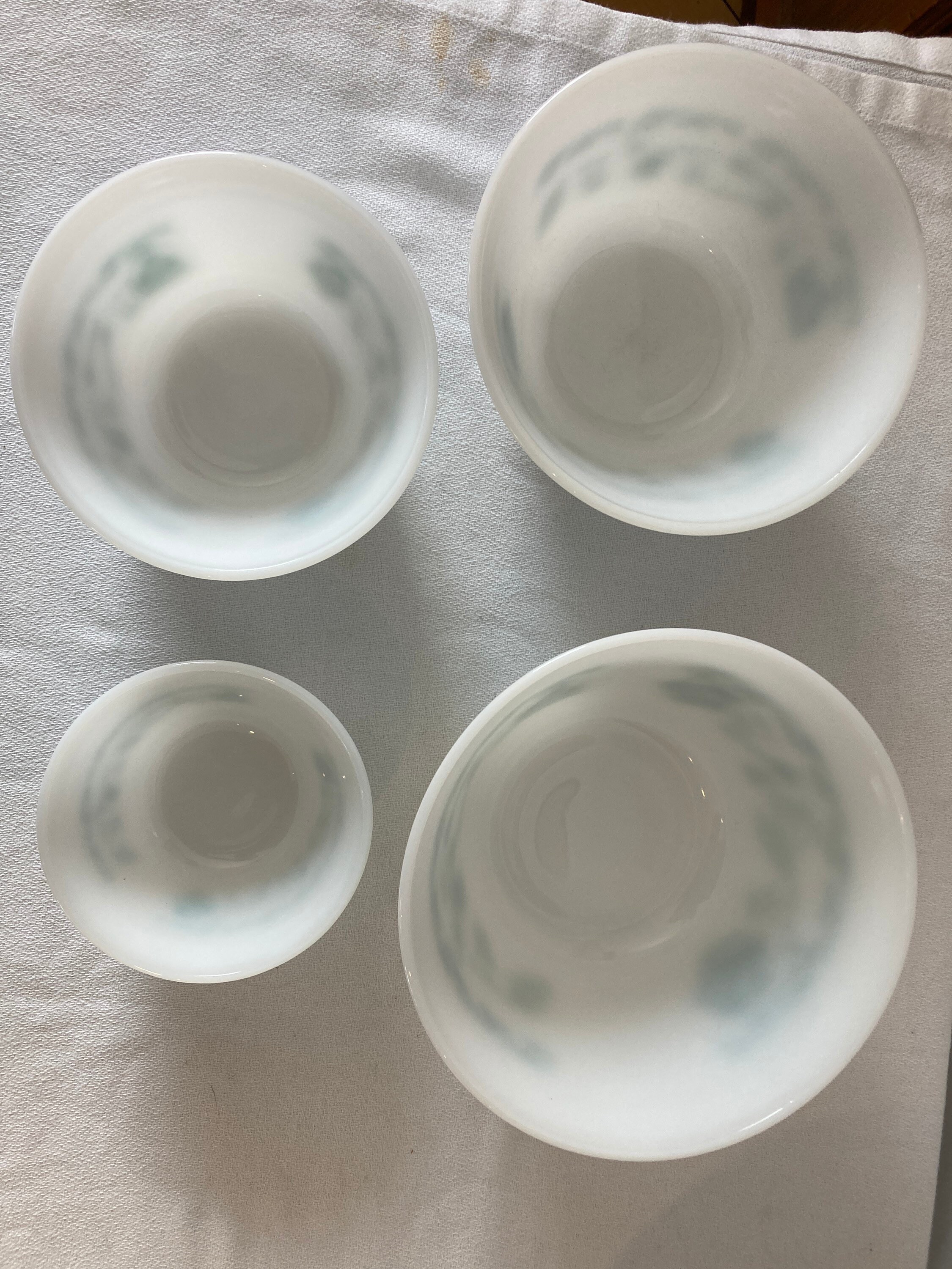 Set of 4 Federal Glass Kitchen Utensils Teal Mixing Bowls Awesome ...