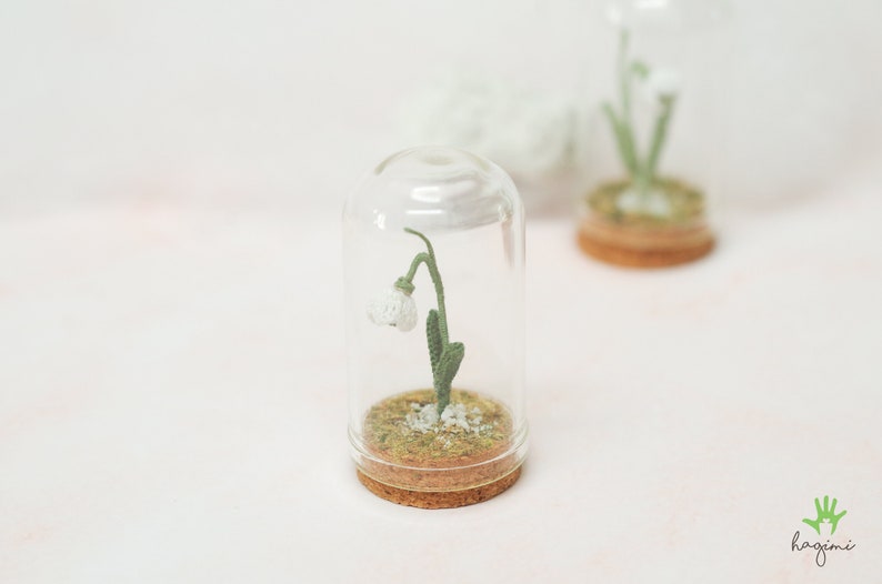 Mini Crochet Snowdrop in Glass Dome, Dollhouse Decor - Etsy