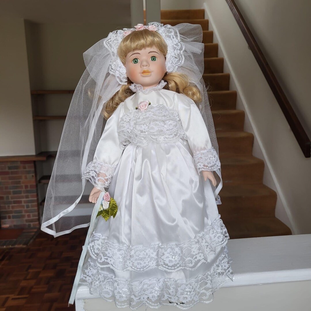 Vintage Classique Collection Crystal Wedding Dress Porcelain Doll - Etsy