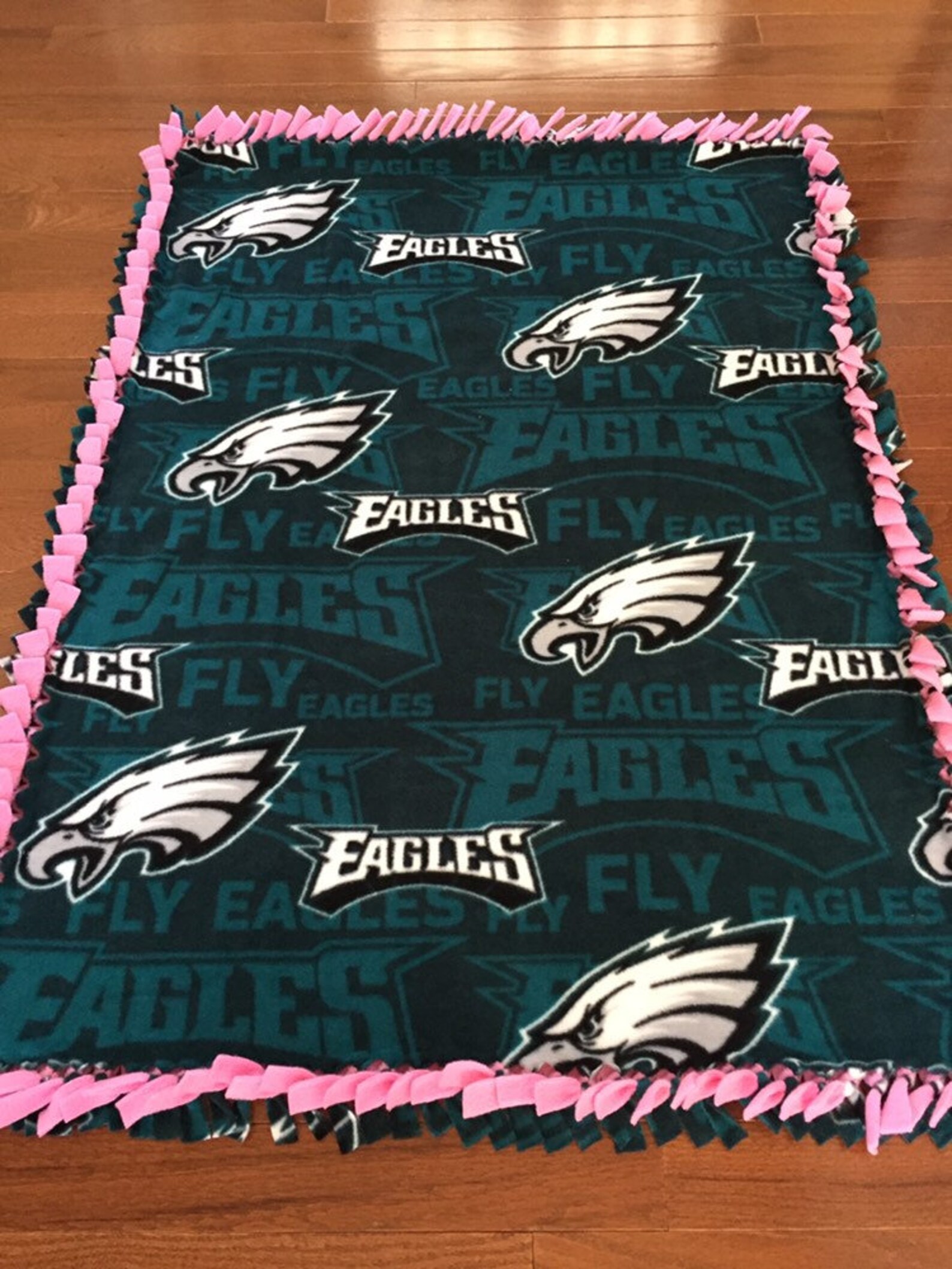 Philadelphia EAGLES Pink Baby Girl Blanket NFL Eagles Pink Fleece Tie ...