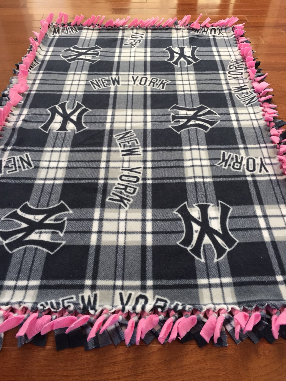 NY YANKEES MLB Baby Blanket New York Yankees Pink Fleece Tie | Etsy
