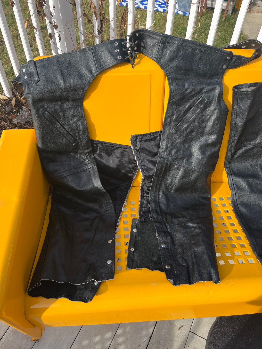 Vintage Black Leather Motorcycle Riding Chaps Size Medium Snaps ...