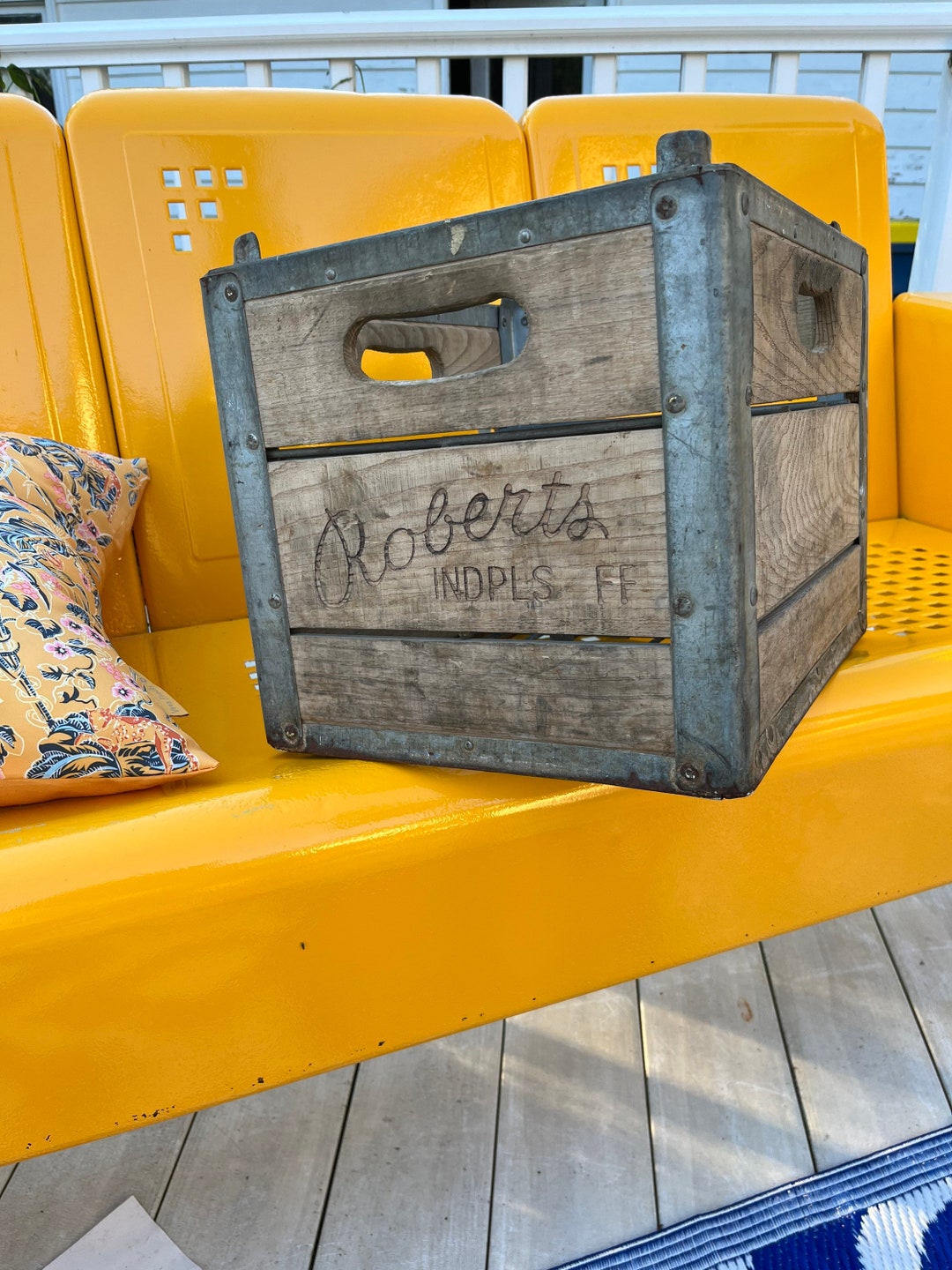Vintage Robert’s Dairy Indianapolis Indiana Milk Crate 15 X 12 X 11.5 ...