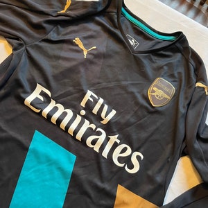 Vintage Arsenal Football Soccer Club Fly Emirates Jersey Size Medium ...