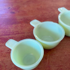 Vintage Jadeite Nesting Measuring Cups Set of 4 Jeannette Jadite Tab ...