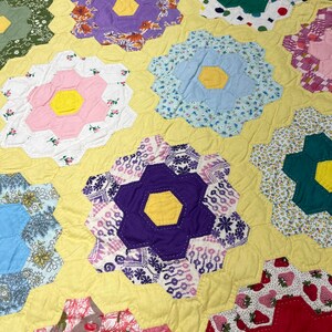 Vintage Grandmas Flower Garden Pattern Yellow Multi Color 88 X 78 ...