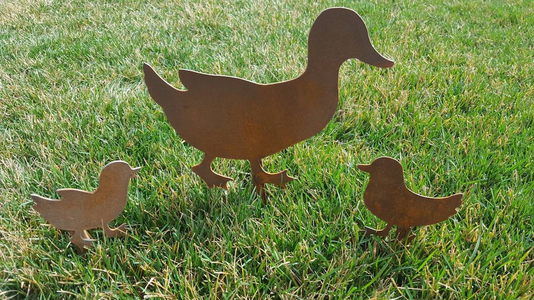Duck and Ducklings. Metal Art. Garden Art. Rusty Metal Garden Decor ...