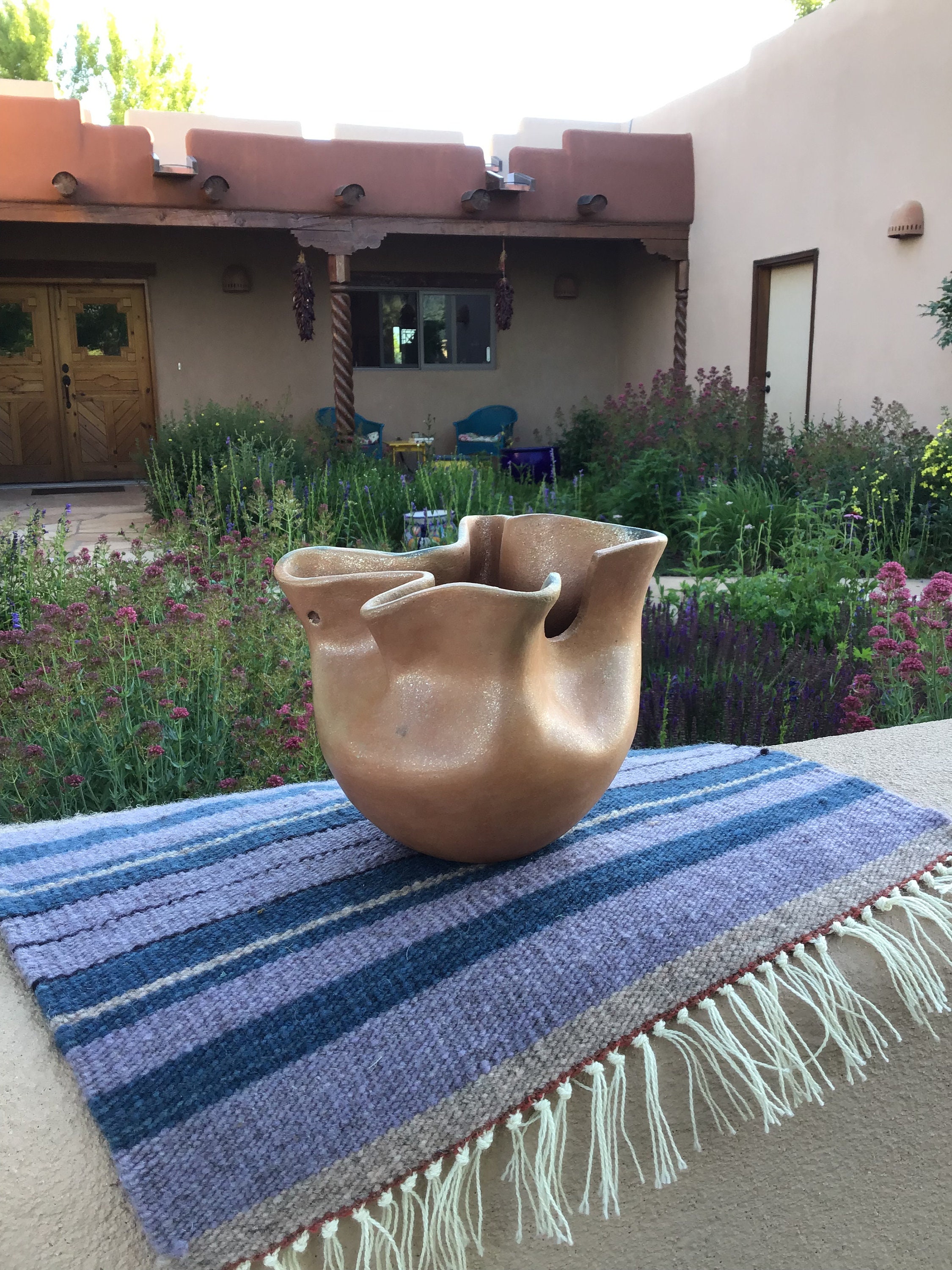 Contemporary Southwestern Micaceous Clay Bowl - Etsy.de