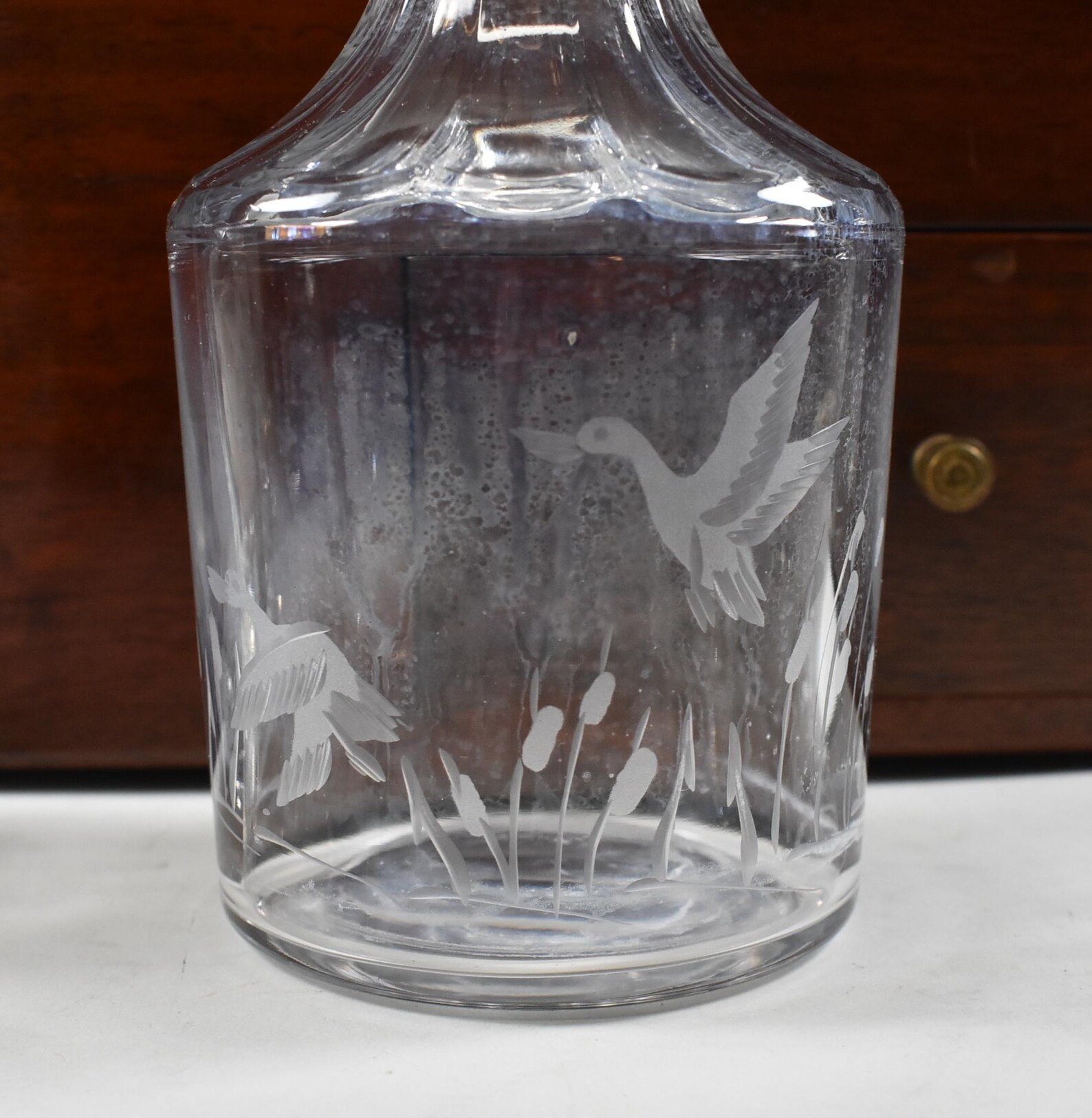 Mahogany Tantalus Liquor Bar Set With Etched Duck Decanters and Glasses ...