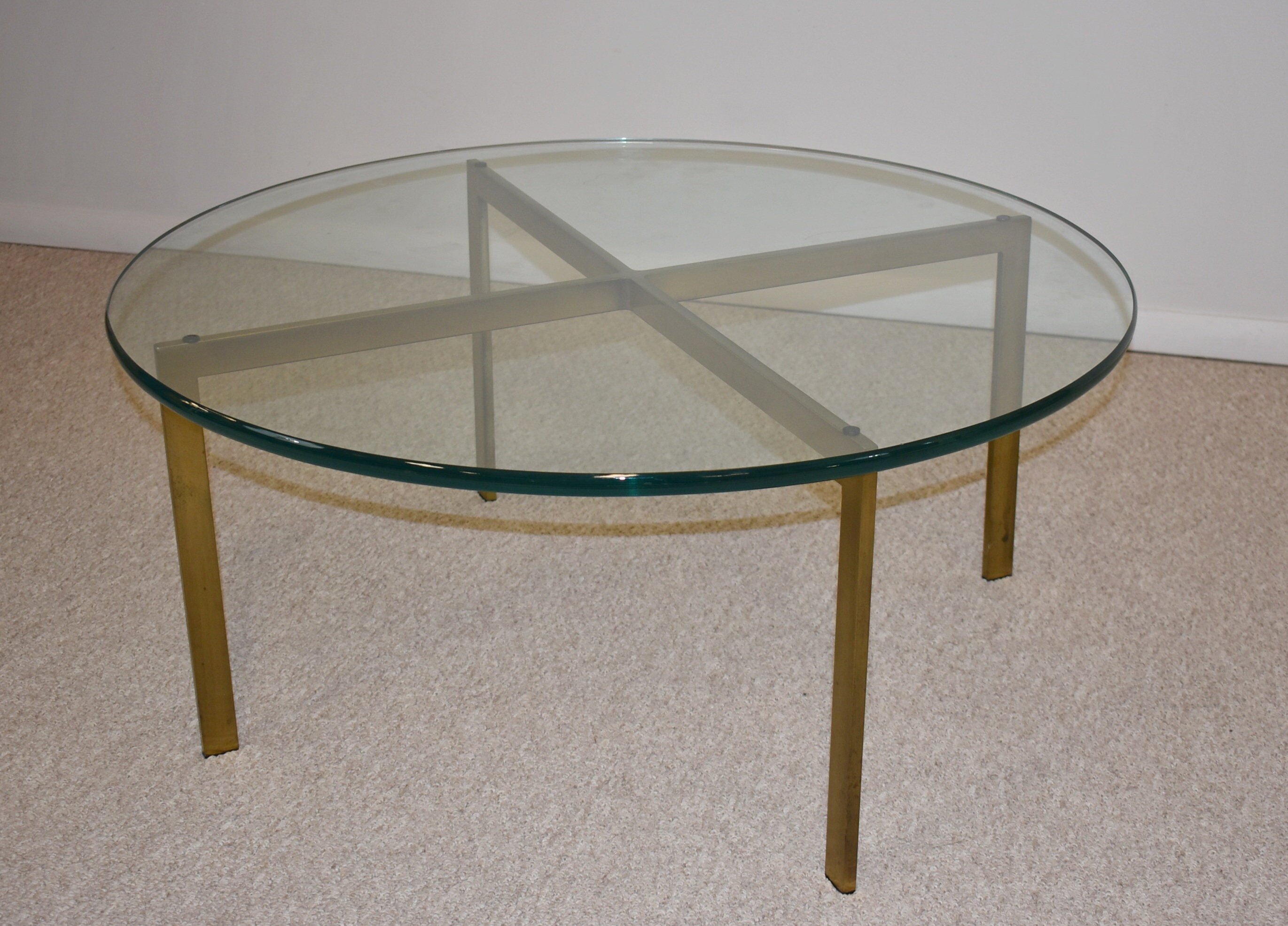 Mid Century Modern Table ~ Coffee Table ~ Round Table ~ Living Room ...