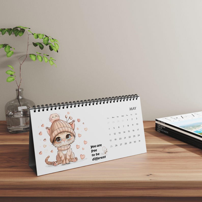 Funny Kittens With Hearts Design Desktop Calendar, 2025 Planner ...