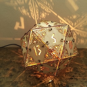 D20 Dungeons and Dragons Dice Lamp - Hanging Pendant or Desk Lamp, DND ...