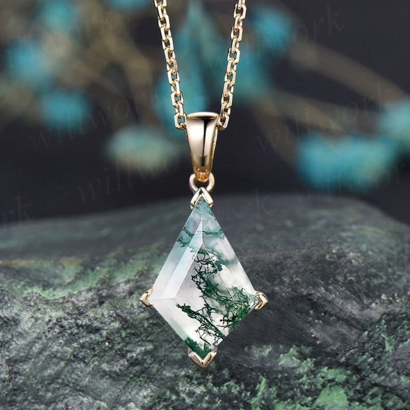 Moss Agate Necklace - Etsy