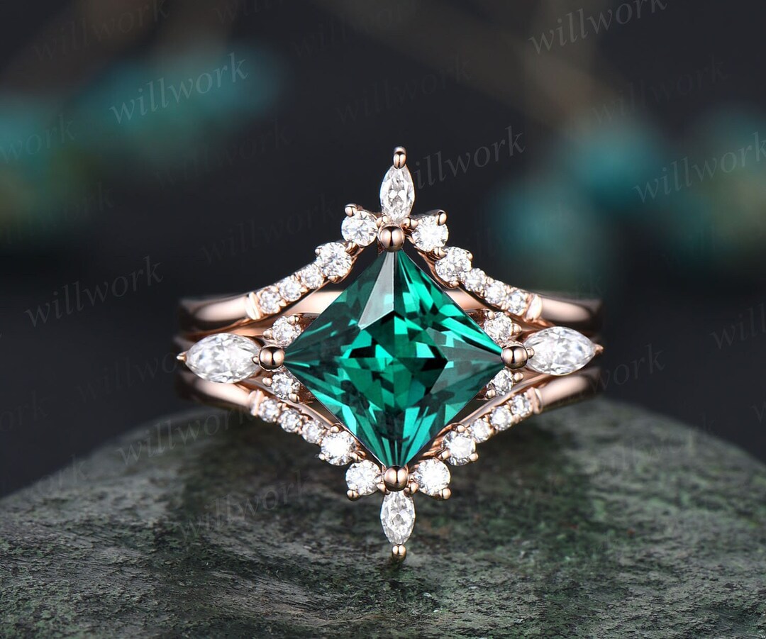 Vintage Princess Cut Emerald Ring Gold Unique Emerald Engagement Ring ...
