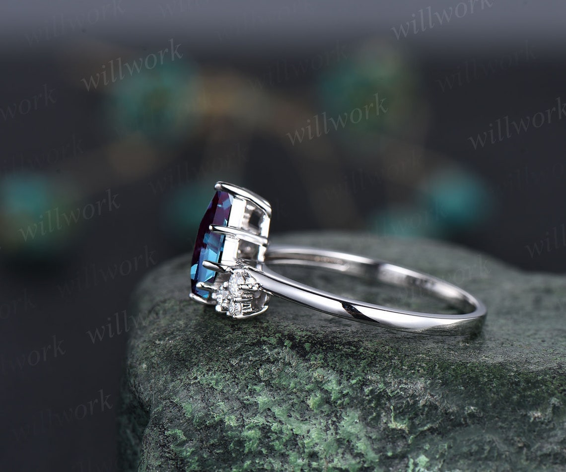 Kite Cut Alexandrite Ring Vintage Alexandrite Engagement Ring - Etsy