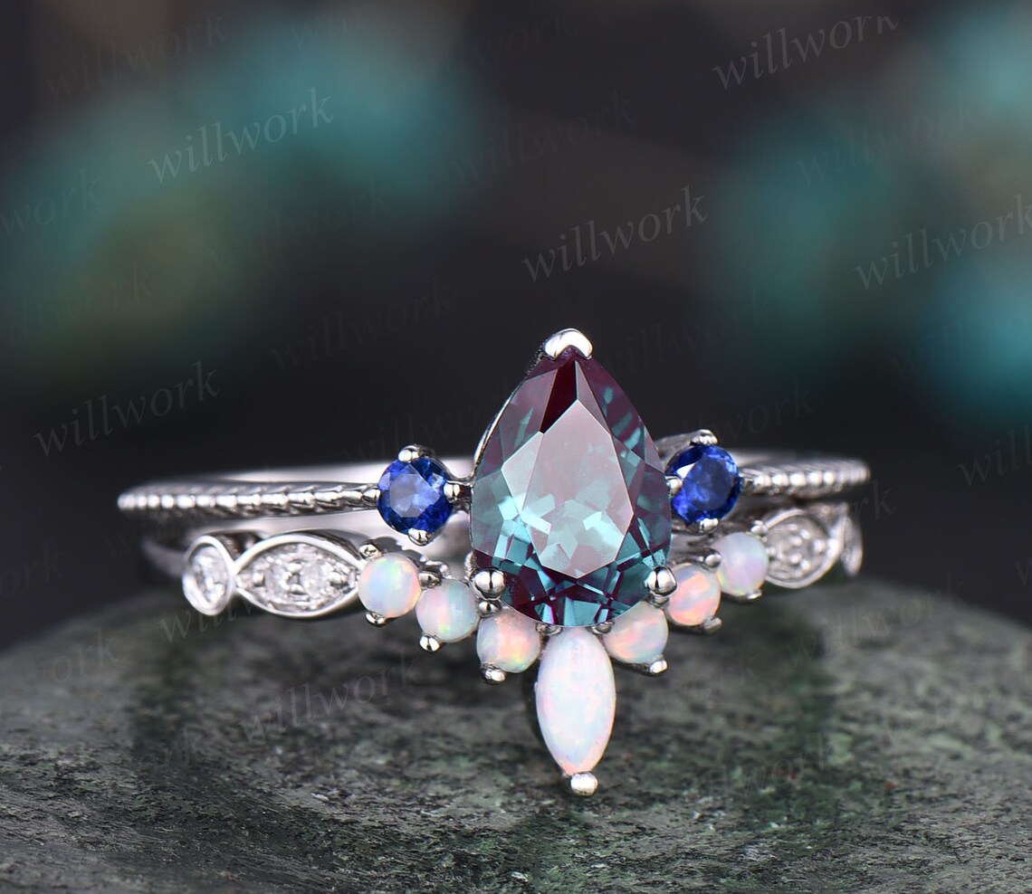 Vintage Alexandrite Engagement Ring Set Three Stone Sapphire Ring Set ...