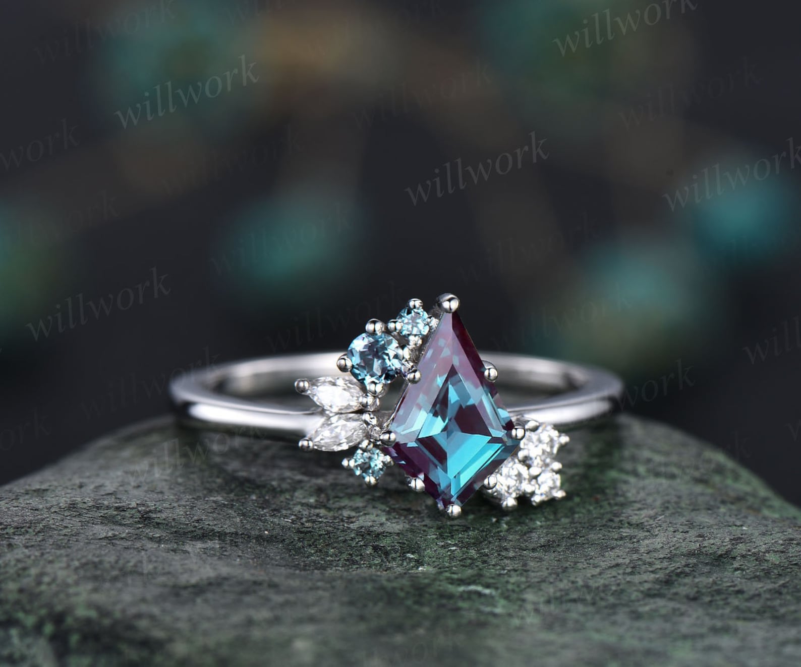 Kite Cut Alexandrite Ring Vintage Alexandrite Engagement Ring - Etsy