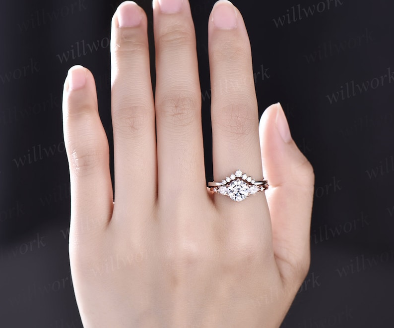 Round Cut Moissanite Ring Vintage Moissanite Engagement Ring - Etsy