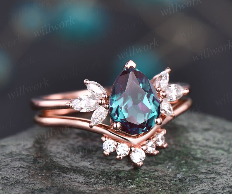 Pear Shaped Alexandrite Ring Set Women Vintage Alexandrite Engagement ...