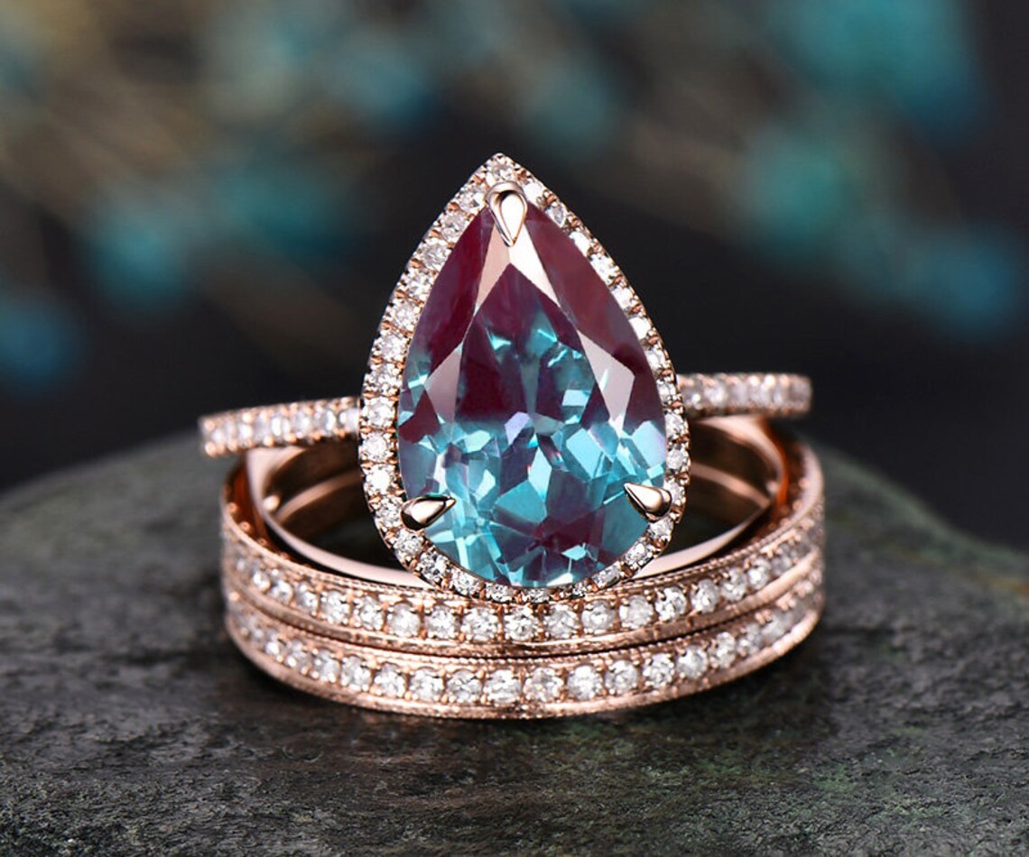 Vintage Pear Shaped Alexandrite Ring Set Unique Alexandrite Engagement ...
