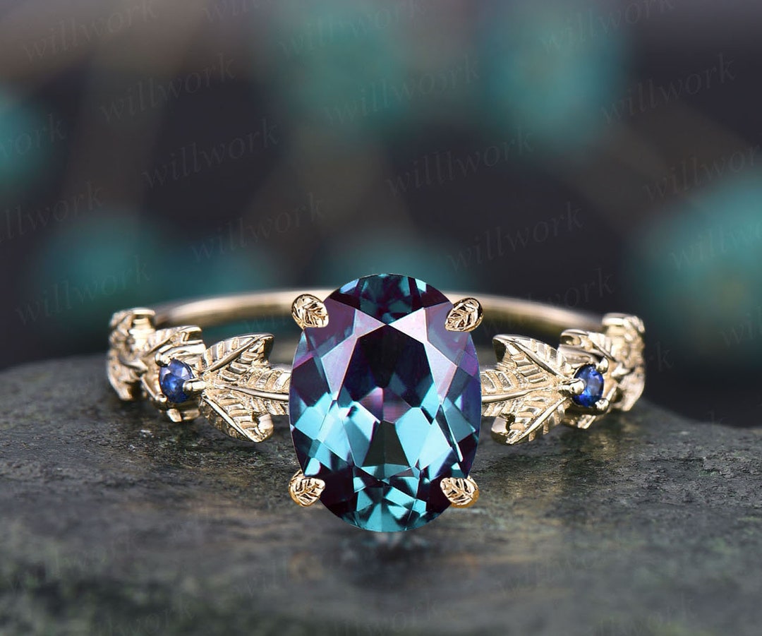 Oval Cut Alexandrite Ring Gold Vintage Unique Engagement Ring Nature ...