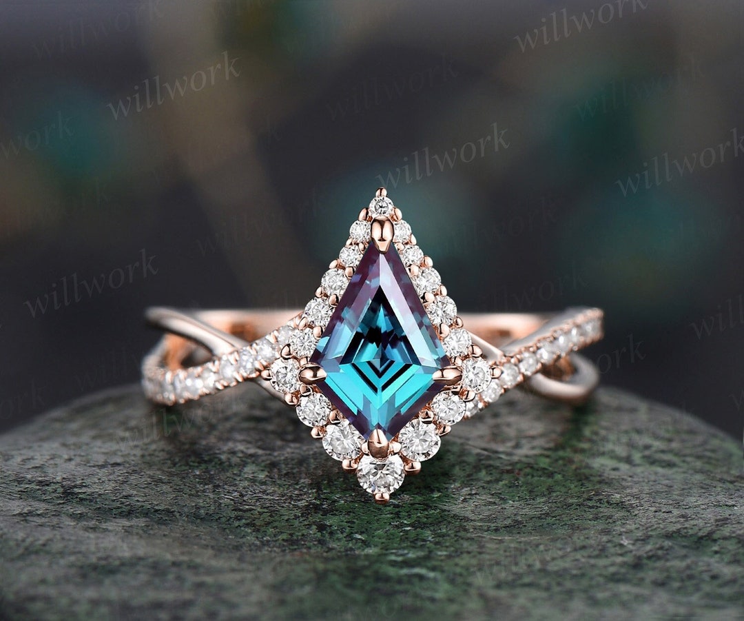 Vintage Kite Cut Alexandrite Engagement Ring 14k Rose Gold Eternity ...