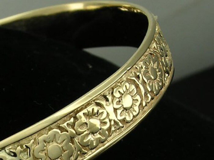 Flower Bangle - Etsy