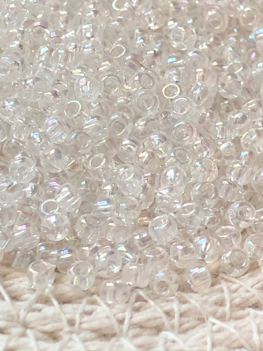 NEW* TOHO Round Seed Beads, 11/0 Transparent - Rainbow Crystal, (TR-11 ...