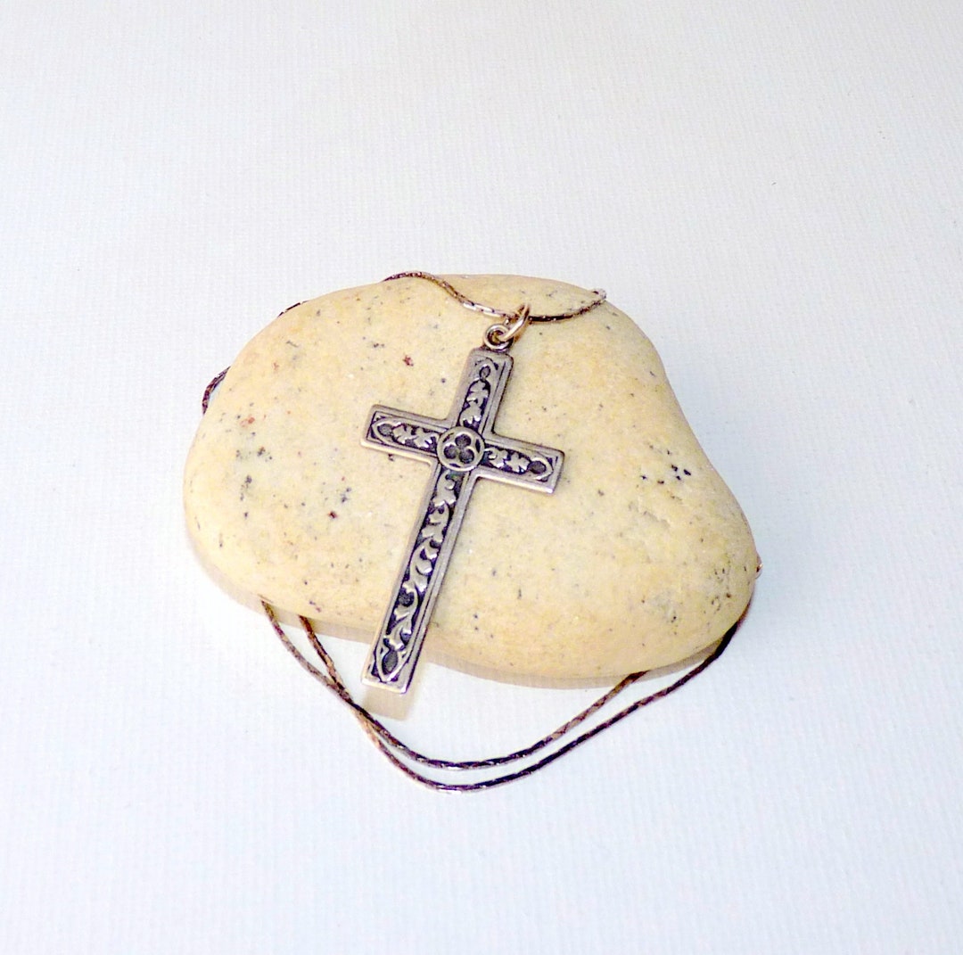 Silver Cross Necklace 18" Vintage Silver Crucifix Old Silver Tone Cross ...