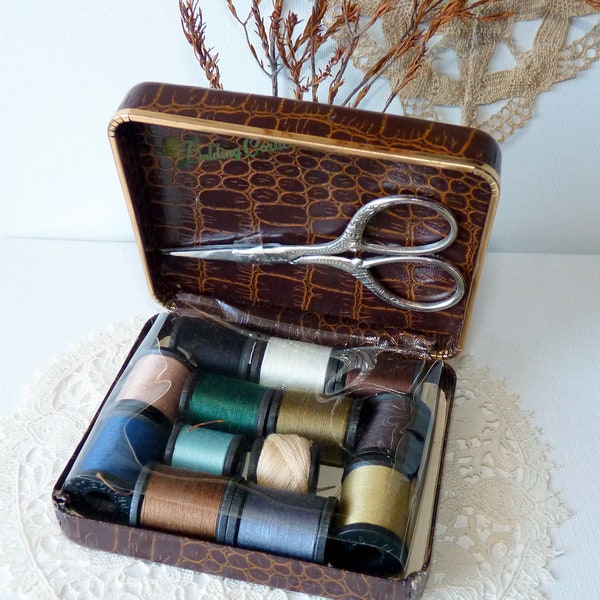 Vintage Sewing Kit - Etsy